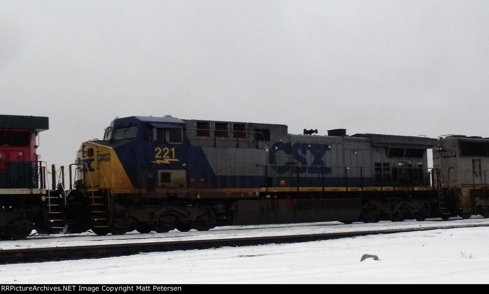 CSX 221